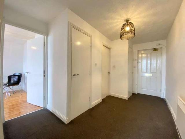 1 bed flat for sale
