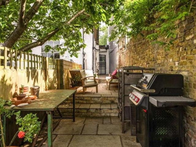 1 bed flat for sale