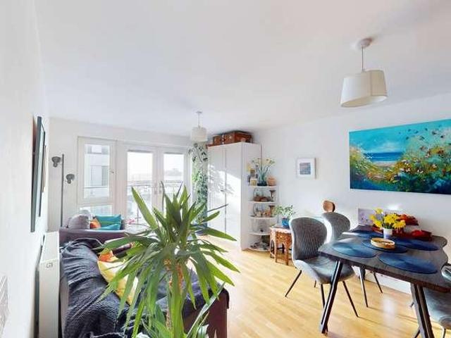 1 bed flat for sale