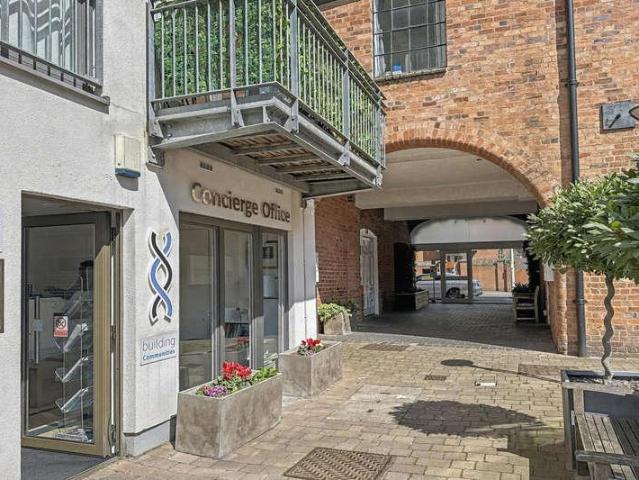 1 bed flat for sale
