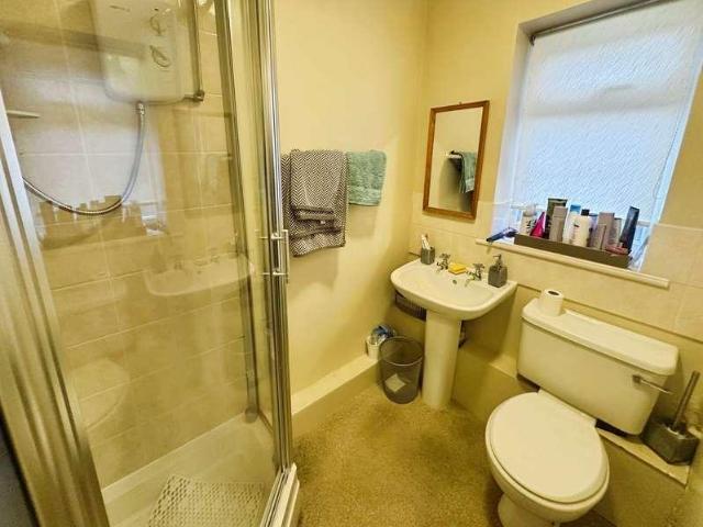 1 bed flat for sale