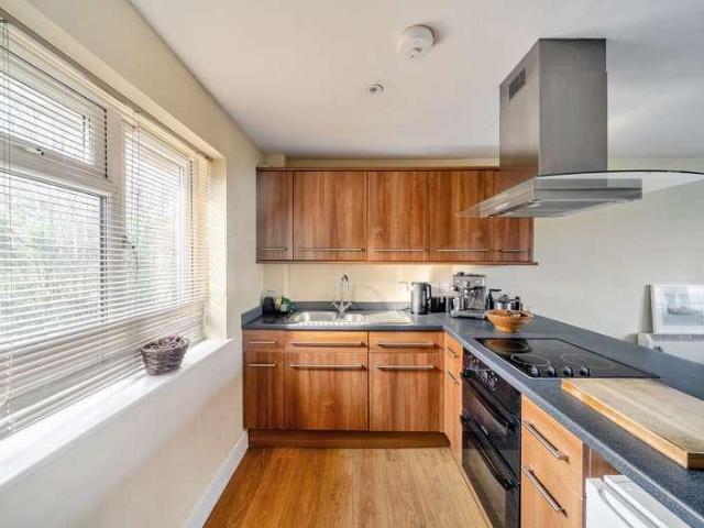 1 bed flat for sale