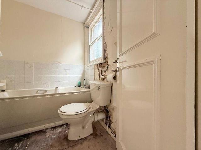 1 bed flat for sale
