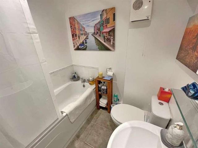 1 bed flat for sale