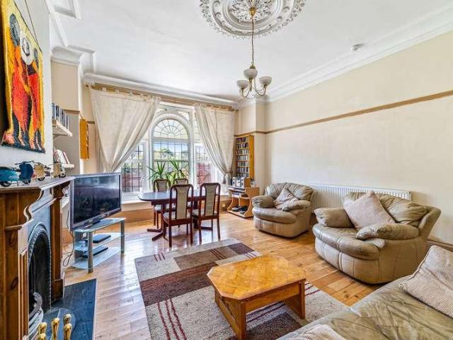 1 bed flat for sale