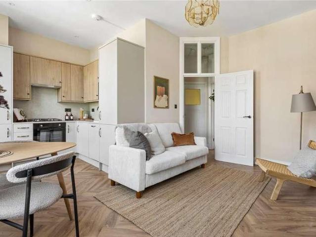 1 bed flat for sale