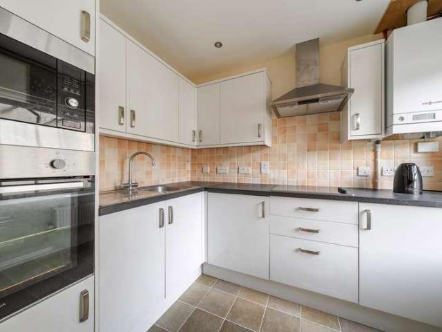 1 bed flat for sale