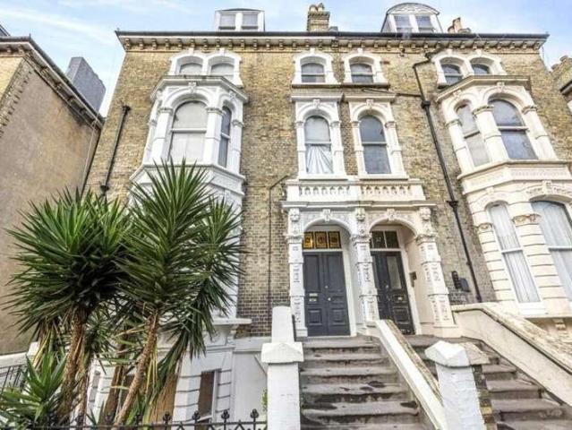 1 bed flat for sale