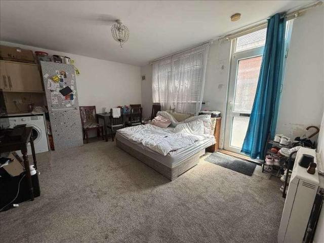 1 bed flat for sale