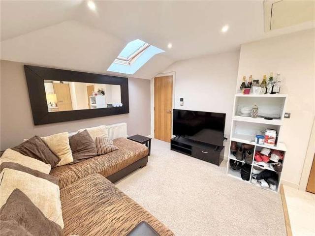 1 bed flat for sale