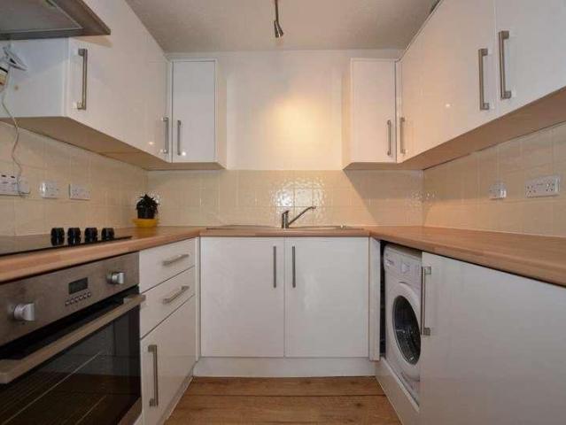 1 bed flat for sale