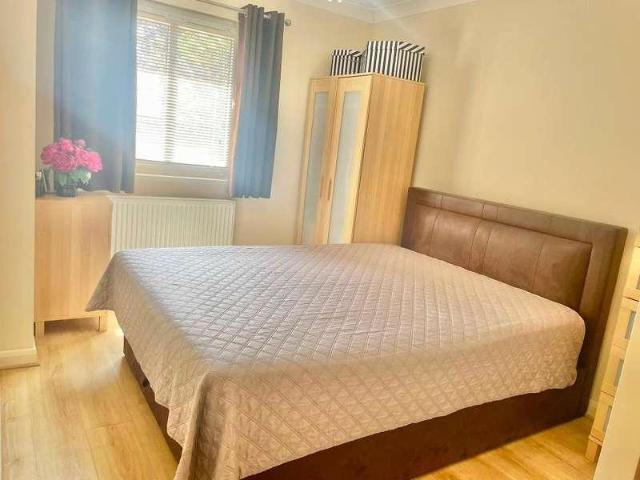 1 bed flat for sale
