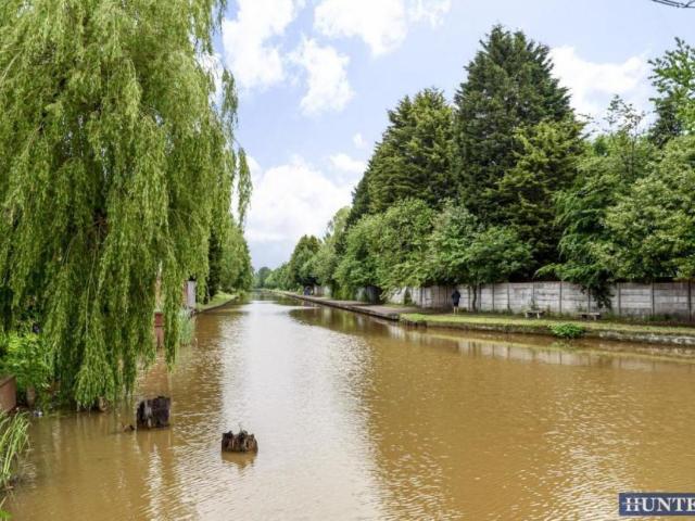 1 bed flat for sale