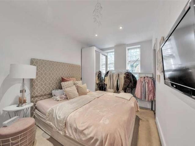1 bed flat for sale