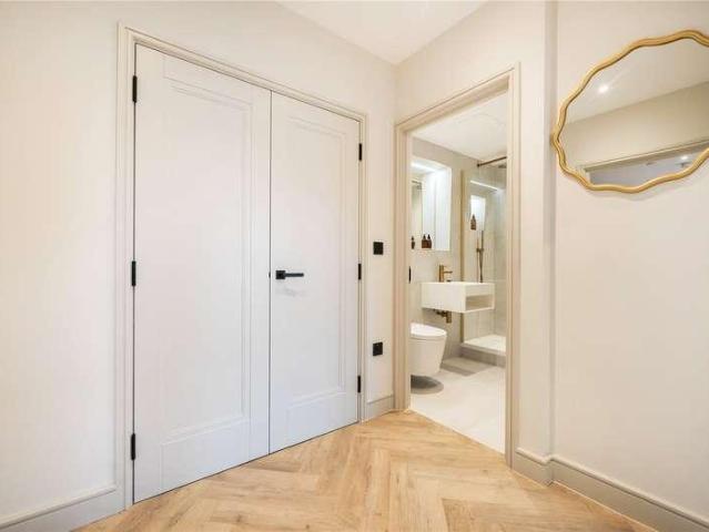 1 bed flat for sale