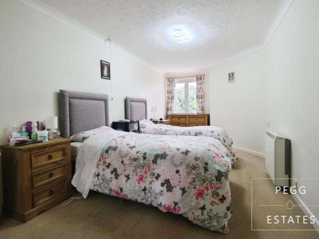 1 bed flat for sale