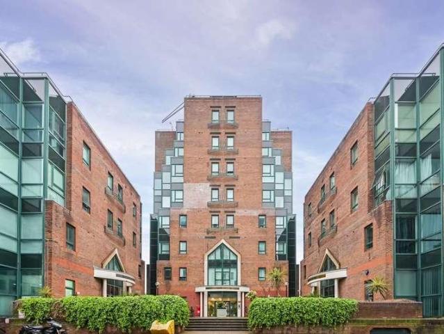 1 bed flat for sale