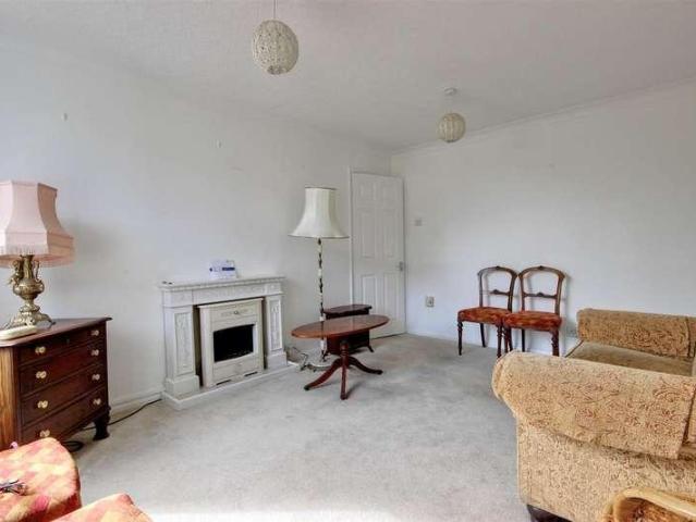 1 bed flat for sale