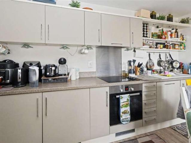 1 bed flat for sale