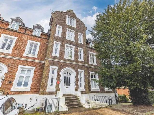 1 bed flat for sale