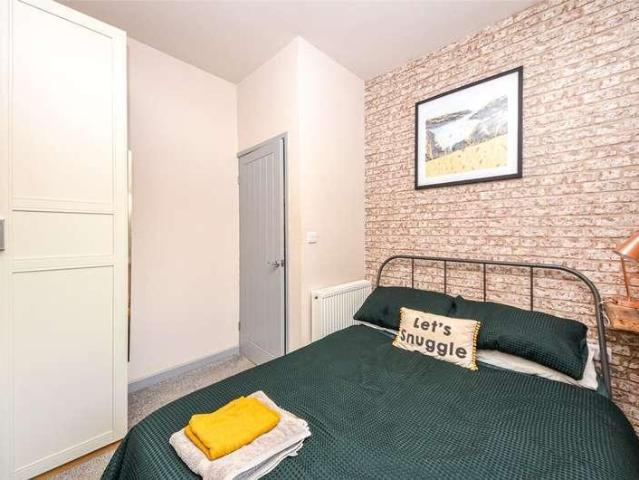 1 bed flat for sale