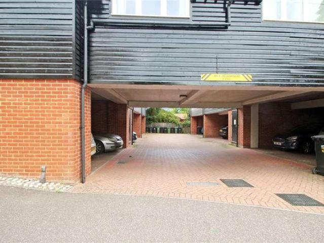 1 bed flat for sale