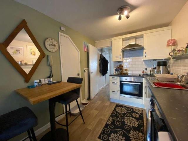 1 bed flat for sale