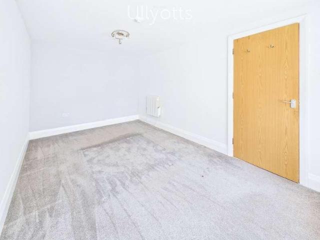 1 bed flat for sale