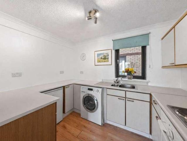 1 bed flat for sale