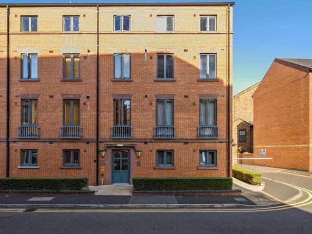 1 bed flat for sale
