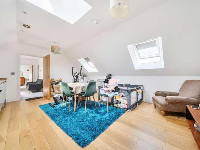 1 bed flat for sale