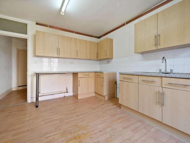 1 bed flat for sale