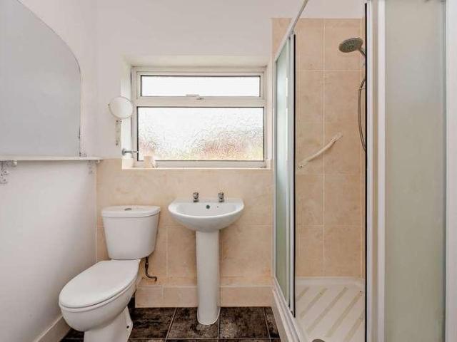 1 bed flat for sale