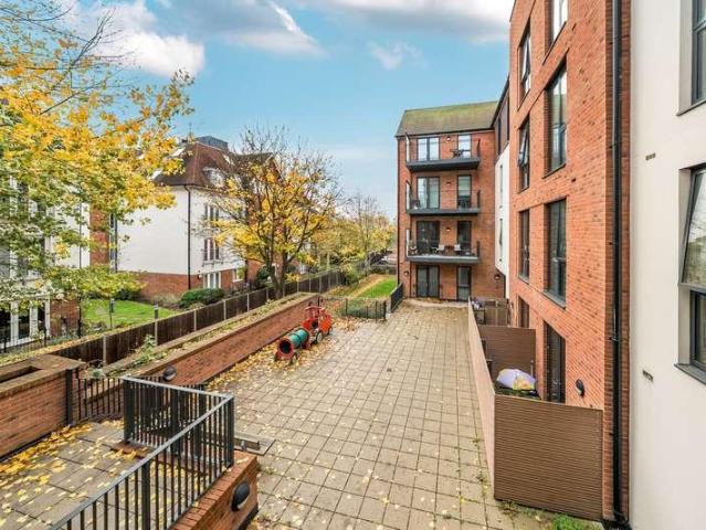 1 bed flat for sale