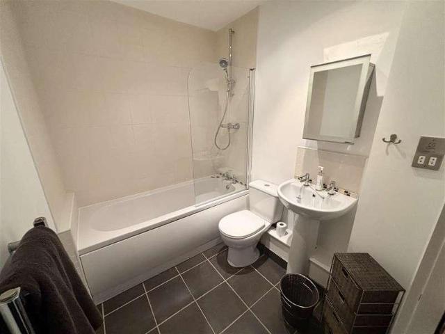 1 bed flat for sale
