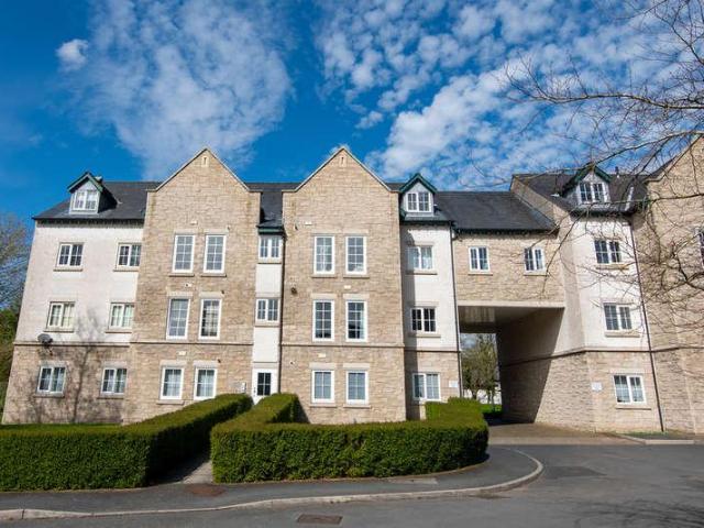 1 bed flat for sale