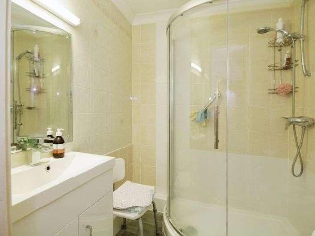 1 bed flat for sale