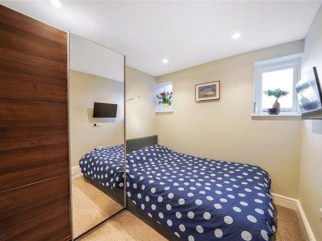1 bed flat for sale