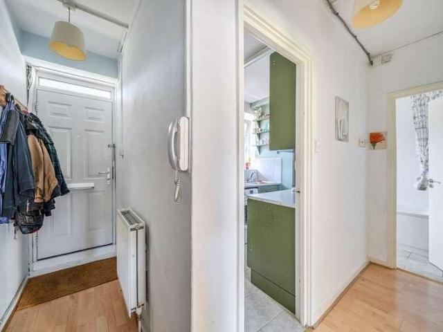 1 bed flat for sale