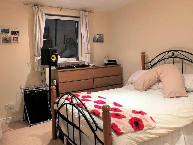1 bed flat for sale
