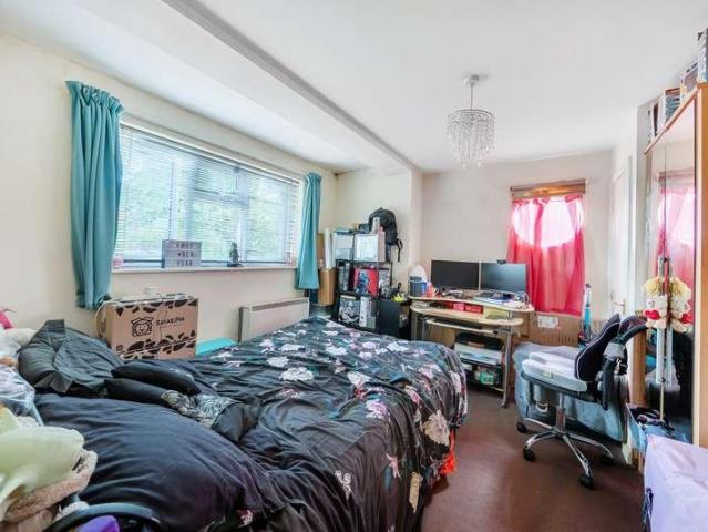 1 bed flat for sale