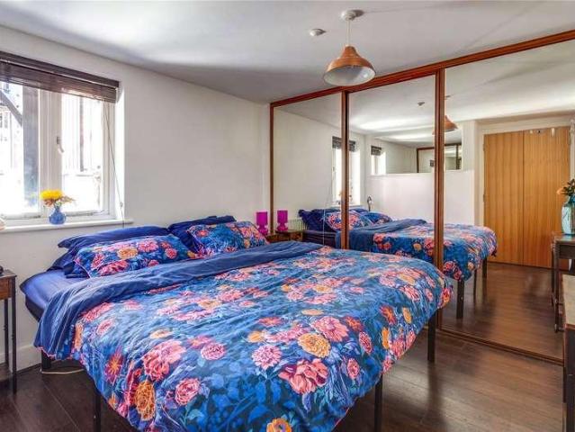 1 bed flat for sale