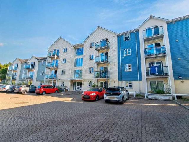 1 bed flat for sale