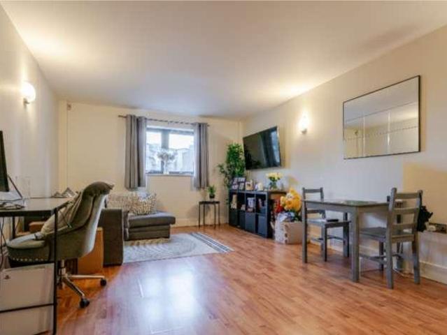 1 bed flat for sale