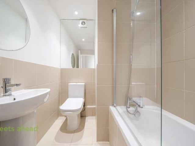 1 bed flat for sale