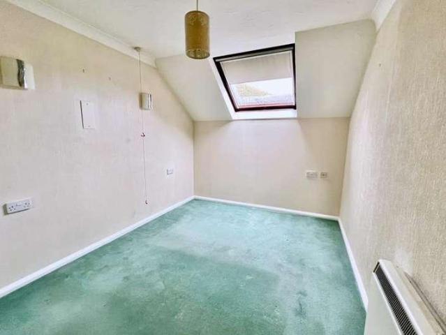 1 bed flat for sale