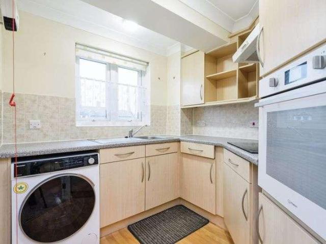 1 bed flat for sale