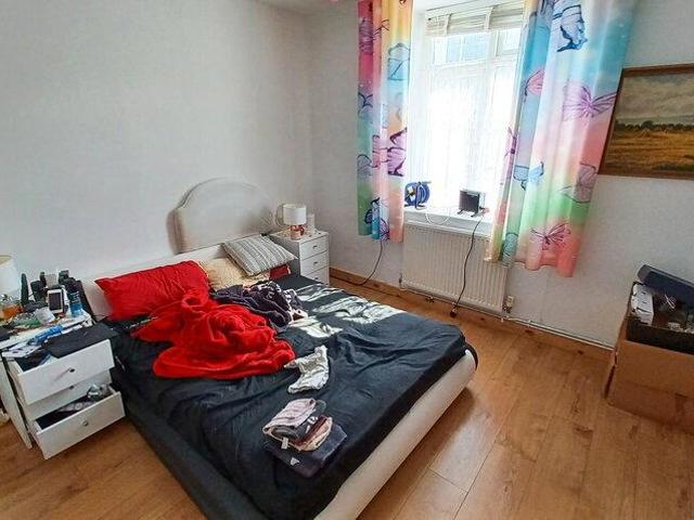 1 bed flat for sale