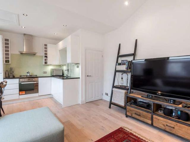 1 bed flat for sale