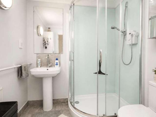 1 bed flat for sale